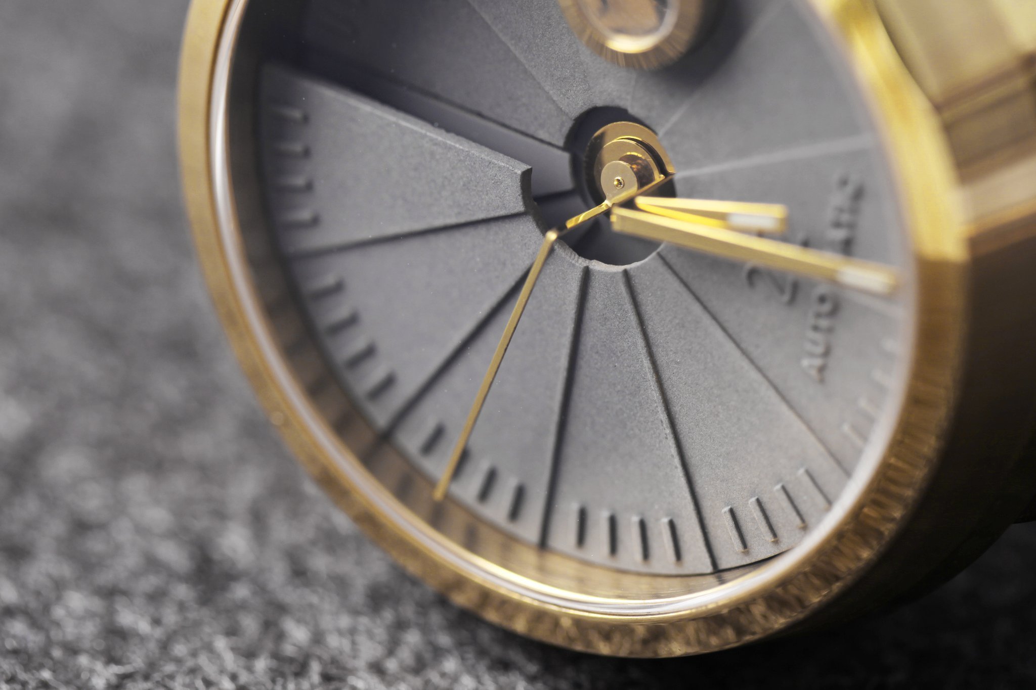 22Studio 4D Concrete Watch Automatic Signature Edition Brass Look — Angrycube.ru